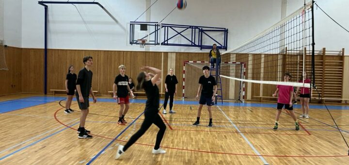 Základní škola Šumperk, 8.května – Vítejte na Hlucháku